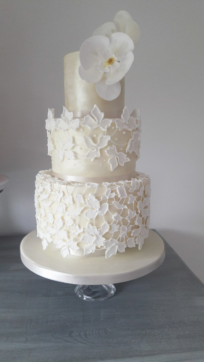 Cake Gallery | Wedding Cakes Surrey | Daisy Chain Cake Design